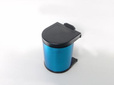Chine la poubelle de déchets de cuisine 8L/12L tournent le plastique/stainelss de style en acier à vendre