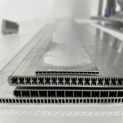 Κίνα Microchannel επίπεδος σωλήνας εξώθησης αργιλίου για τη EV που θερμαίνει την ψύξη προς πώληση