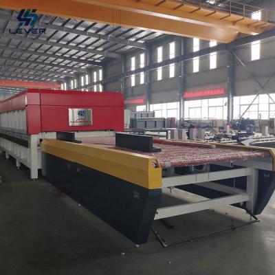 China Fornalha de vidraria do forno endurecer da máquina da têmpera alta da produção para o vidro de janela lateral automotivo do carro à venda