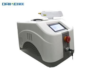 Cina 2000w il ND Yag Q ha commutato la macchina 1064nm 532nm 1320nm di rimozione del tatuaggio del laser in vendita