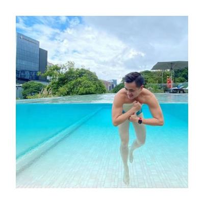 Cina Piscina a corrente a getto in fibra di vetro su misura con serbatoio di bilanciamento durevole in vendita