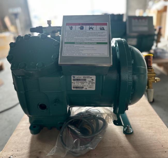 06DA818 Heavy Duty Reciprocating Semi Hermetic Compressor