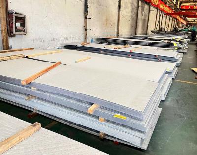 Cina Fogli laminati in acciaio inossidabile 10,0 mm laminati a caldo 304 316 430 in vendita
