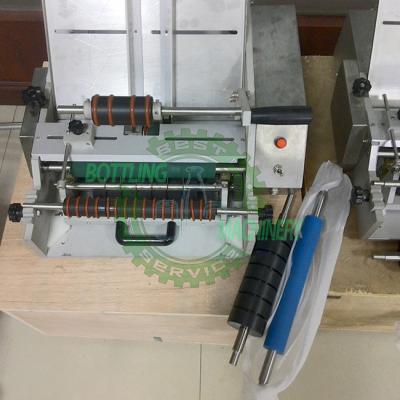 Cina Etichettatrice della colla della carta della medicina della bottiglia fredda bagnata Semi-automatica del PE in vendita