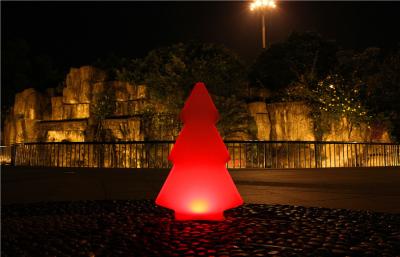 Cina Piccolo bene durevole a pile pubblico della luce notturna del LED con forma dell'albero di Natale in vendita