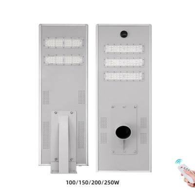 中国 80 - 200W アルミ合金 統合太陽光路灯 照明時間 12 時間以上 販売のため