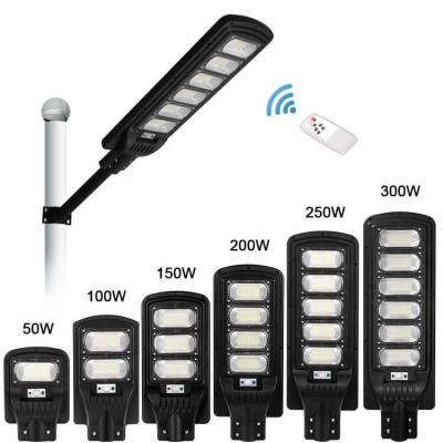 中国 3000K-6500K 色温 太陽光 LED ストリートライト オールインワン モデル名 販売のため