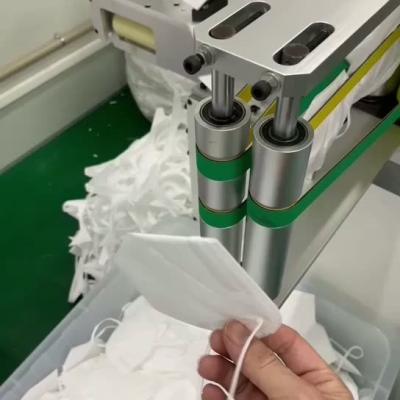 Κίνα Global Warranty 100-120pcs/min semi automatic n95 mask making machine N95 face mask machine προς πώληση