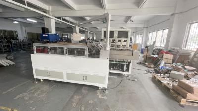 중국 High Speed Automatic 3ply Mask Packing Machine 50pcs Face Mask Box Cartoning Machine 판매용
