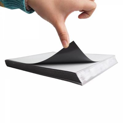 Cina Materiale magnetico flessibile SGS Foglio magnetico autoadesivo Rotolo morbido in vendita