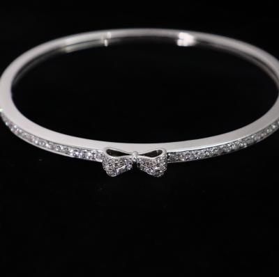 China 18k Gold Butterfly Ribbon Diamond Bracelet Customized Fine Jewelry IGI GIA Lab Grown Diamond Engagement Wedding Banquet for sale