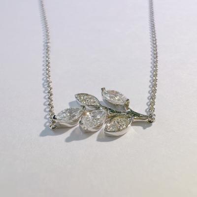 China Handmade Luxury 18K Gold Leaf Pendant Necklace New Design Fashion Jewelry Women Customized Diamond Necklaces Anniversary Wedding for sale