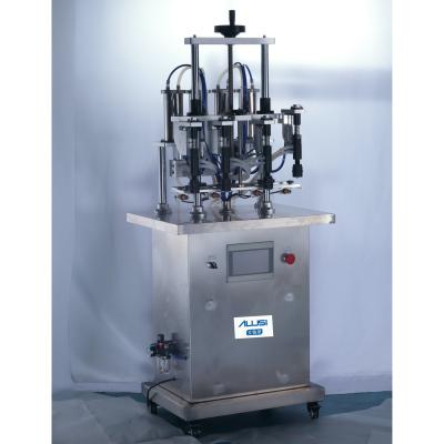 Cina 4 ugelli imbottigliano la norma liquida della macchina di rifornimento SUS304 GMP in vendita