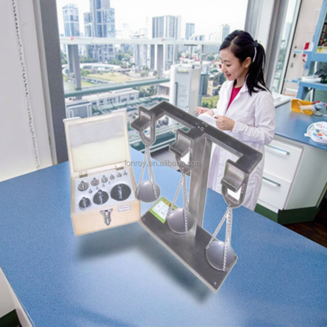 Front panel controls of the pressure test device