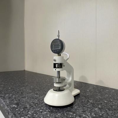 China Hochpräzisions-Lederdickenheitstester / Meter Ledermaterialien Dickenheitstestinstrument zu verkaufen