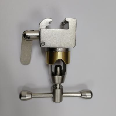 중국 측면 레일 외과수술상의 테이블은 16-19mm 광선 설치 죔쇠를 고정시킵니다 판매용