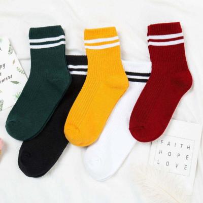 Cina Breathable Colorful Mid Tube Socks Of One Pair Per Label, 12 Pairs In A Middle Opp Bag in vendita
