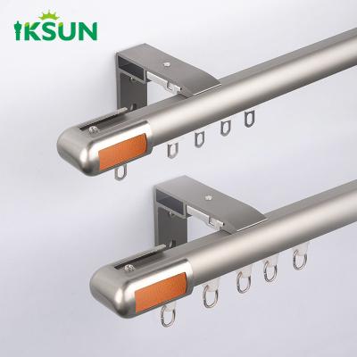 Cina Raw Material Electric Curtain Rails Aluminum Motorized Curtain Track Square Shape in vendita