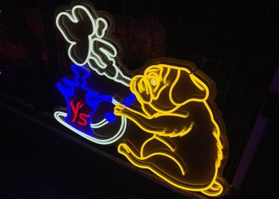 Chine Panneau lighing au néon fait main de tube d'enseignes au néon faits sur commande Snoopy de chien à vendre