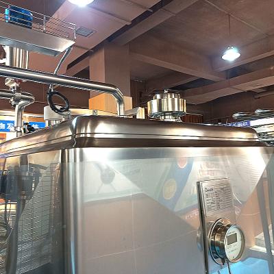 Chine Réservoir détersif cosmétique liquide de mélange de mélangeur de chauffage de nourriture de gel de veste de réservoir d'acier inoxydable avec le réservoir de mélange d'agitateur à vendre
