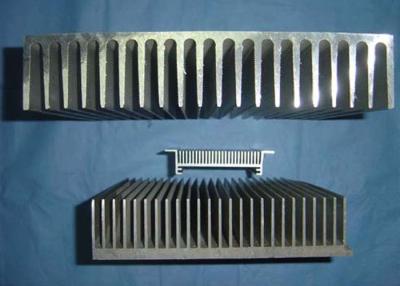 China Industrielle Anodisierungskühlkörper-Aluminiumstrangpressprofile für Baumaterial zu verkaufen