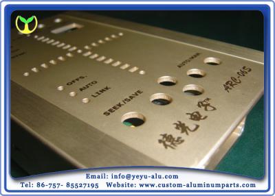 China CNC de la precisión que muele la fabricación de aluminio de encargo con el tratamiento superficial especial en venta