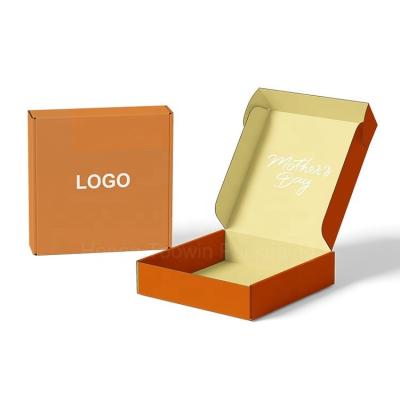 Cina Scatole di carta di lusso per l'imballaggio dei regali di fiori in materiale riciclabile in vendita