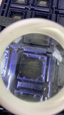 中国 オリジナル電子部品 ATMEGA2561-16AU 集積回路 販売のため