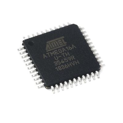 中国 2.7V-5.5V プログラマブル IC チップ MCU 16KB インシステム フラッシュ ATMEGA16A-AU 販売のため