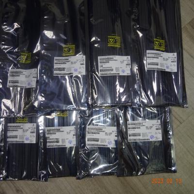 Cina PIC16LF1516-ISS Chips Integrated Circuits IC 8-bit Microcontrollers MCU in vendita