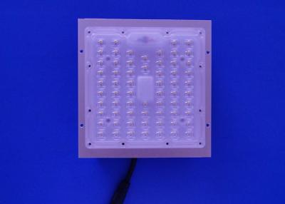 中国 64LEDs 50WのPCの配列レンズ モジュール80x150の程度130-140LM/W 販売のため