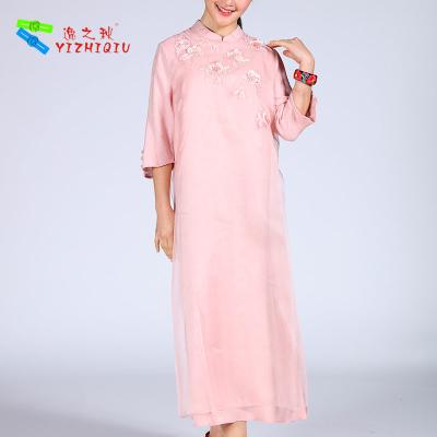 Cina Fiore tradizionale cinese di Qipao del vestito dal vestito rosa da Cheongsam di estate ricamato in vendita
