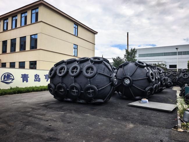 Marine Rubber Fender in dock application