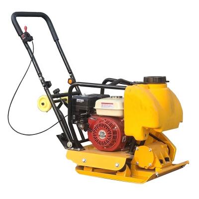 Cina 9.6KW Handheld Portatile Vibrating Plate Compactor Machine con serbatoio di carburante 5.5L in vendita