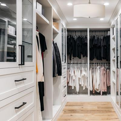 Chine Meubles modernes Armoire en bois Chambre à coucher Armoire intégrée Conçue pour les professionnels à vendre