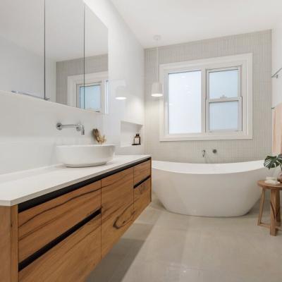 Chine Petit évier de salle de bain à murs en rectangle avec baignoire et miroir inclus à vendre