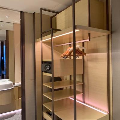 Κίνα Σύγχρονο στυλ ξύλινα ρούχα ντουλάπι Custom Luxury Design για το σπίτι Villa Hotel Apartment προς πώληση