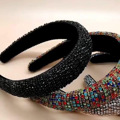 中国 ラインストーンのBling 100のクワ絹のヘッドバンドの女性の毛の装飾 販売のため