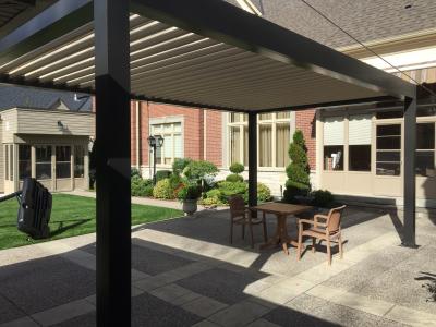 Κίνα Αδιάβροχη Louver στεγών συστημάτων εξαρτήσεων υπαίθρια Gazebo πέργκολα αλουμινίου κήπων βιοκλιματική προς πώληση