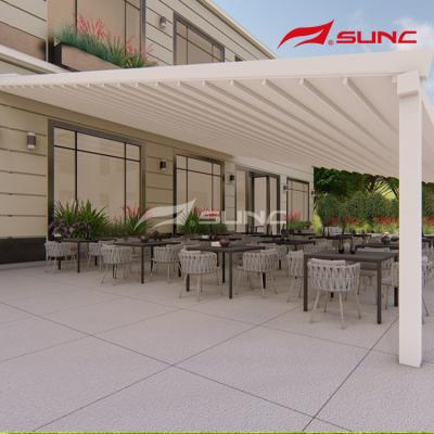 Chine Le PVC motorisé de tente naviguent la protection contre la pluie escamotable de pergola de toit à vendre