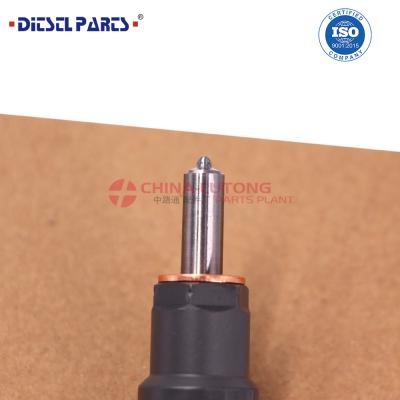 China Common Rail Injector 0 445 120 304 for Cummins ISLE Engine Diesel Injector à venda