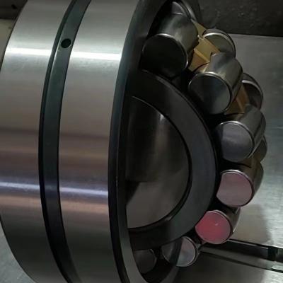 China Spherical Roller Bearing 23940 with Open Seals Type and P0/P6/P5/P4/P2 Precision for sale