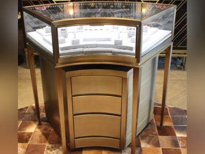 Chine Forme en bronze d'arc d'étalage de magasin de bijoux d'acier inoxydable avec le Cabinet inférieur à vendre