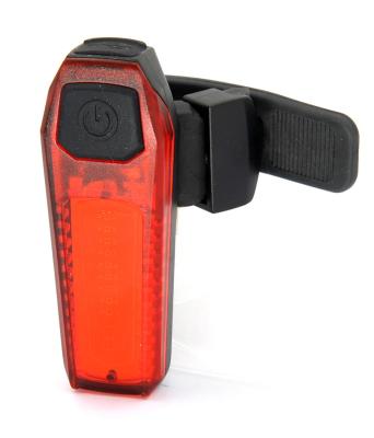 Cina Il Usb posteriore ricaricabile delle luci della bici della struttura rossa ha fatto pagare il flash massimo minimo principale 12 PANNOCCHIE in vendita