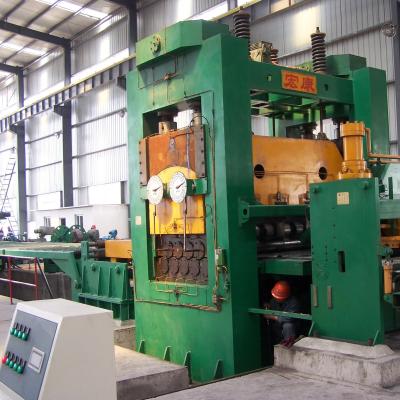 Cina 35 kg Peso 25 mm Linea di produzione di taglio incrociato di piastre di livellamento per taglio di bobine metalliche in vendita