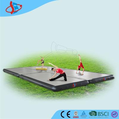 Cina Pavimento all'aperto bianco di caduta della stuoia dell'aria di ginnastica impermeabile per gli adulti in vendita