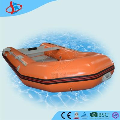 Cina Fondo di legno dei crogioli gonfiabili trainabili arancio di PVC per i giochi dell'acqua in vendita