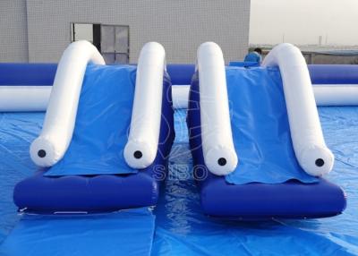 Cina Il logo gonfiabile commerciale degli acquascivoli ha stampato il blu/bianco in vendita