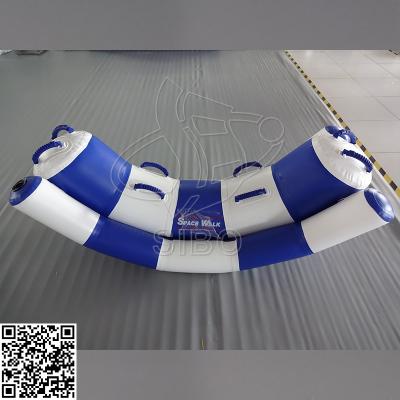 Cina Gioco gonfiabile del movimento alternato della forte del bene durevole tela cerata del PVC per il gioco del parco dell'acqua in vendita