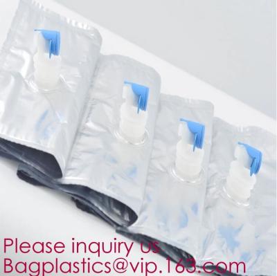 China Fertigen Sie das nachfüllbare Getränk 1.5L kundenspezifisch an, das leere Wein-Tasche in der Kasten-Zufuhr mit Tülle, Plastikventilwein 2L 3L 5L verpackt zu verkaufen